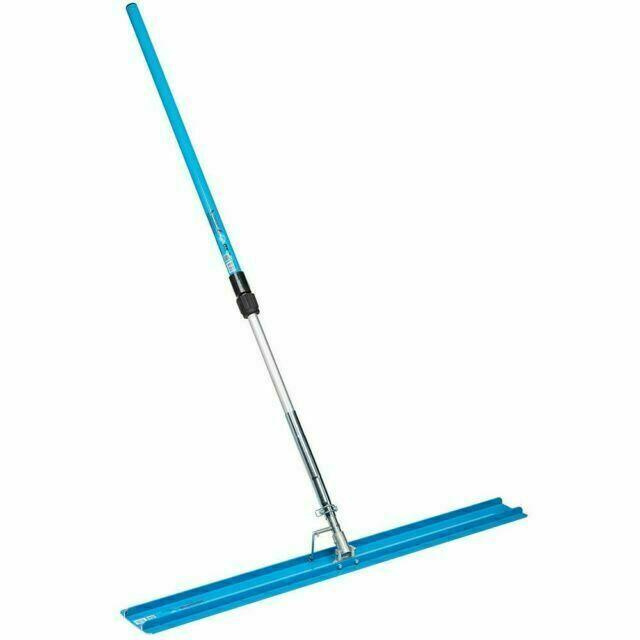 Bull Float with telescopic handle | Invercargill Hire Ltd